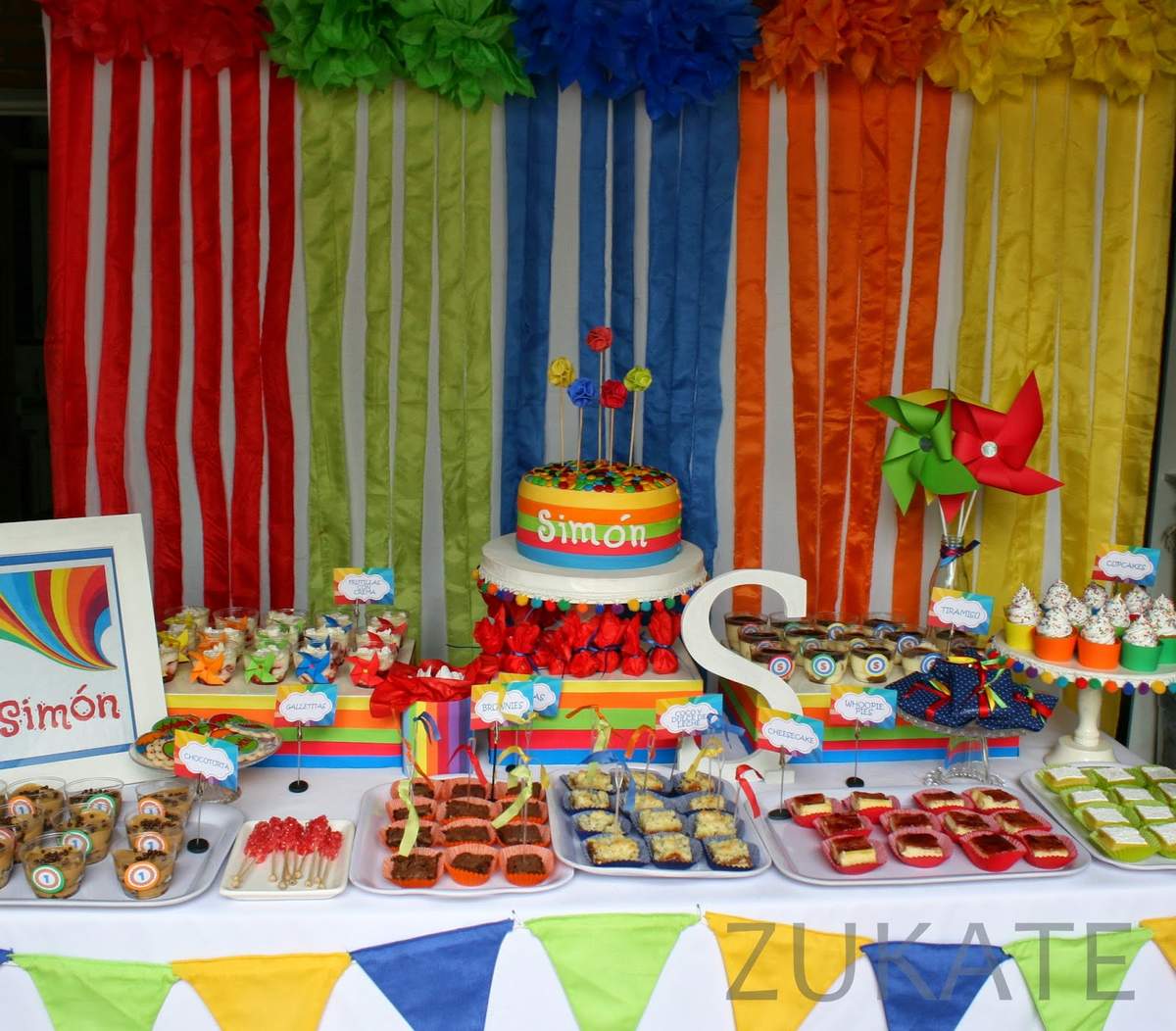 Birthday "COLORFUL PARTY FOR SIMON" | Catch My Party