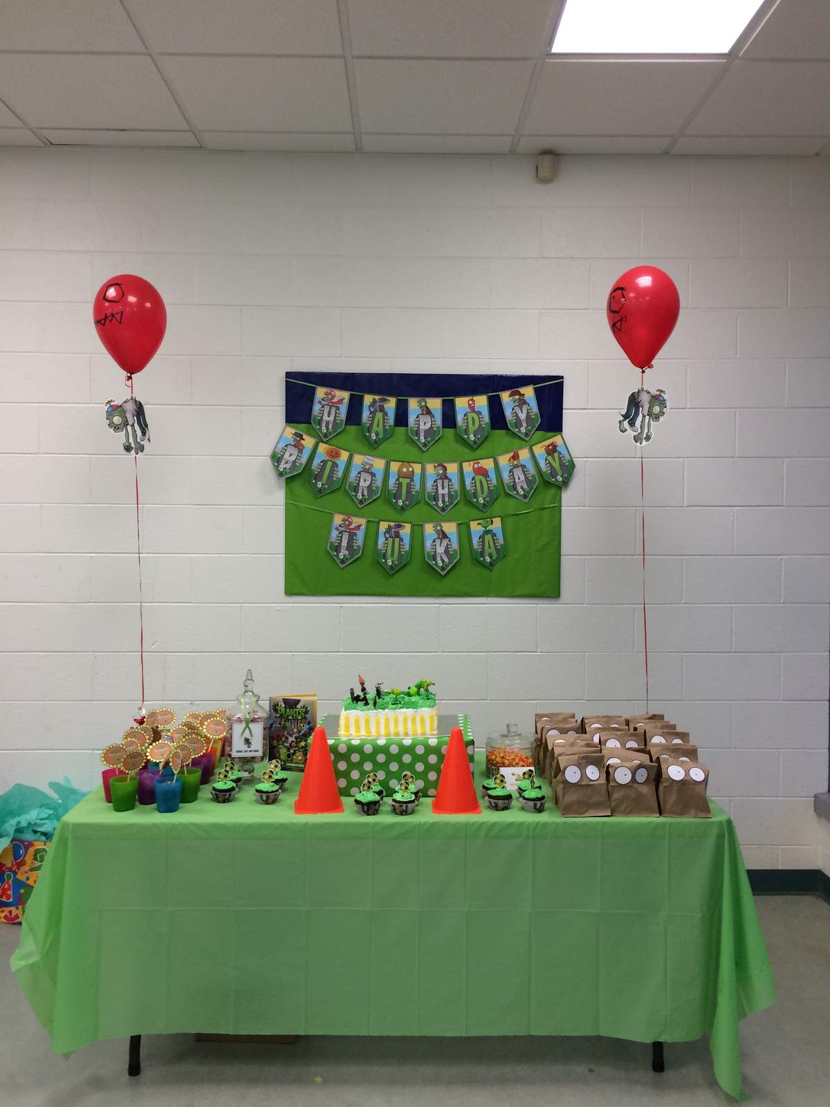 Plants vs Zombies Birthday Party Ideas | Photo 4 of 15 | Catch My Party