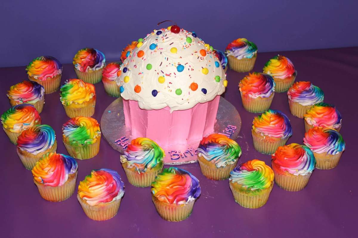 rainbow cupcakes Birthday Party Ideas | Photo 1 of 10 | Catch My Party