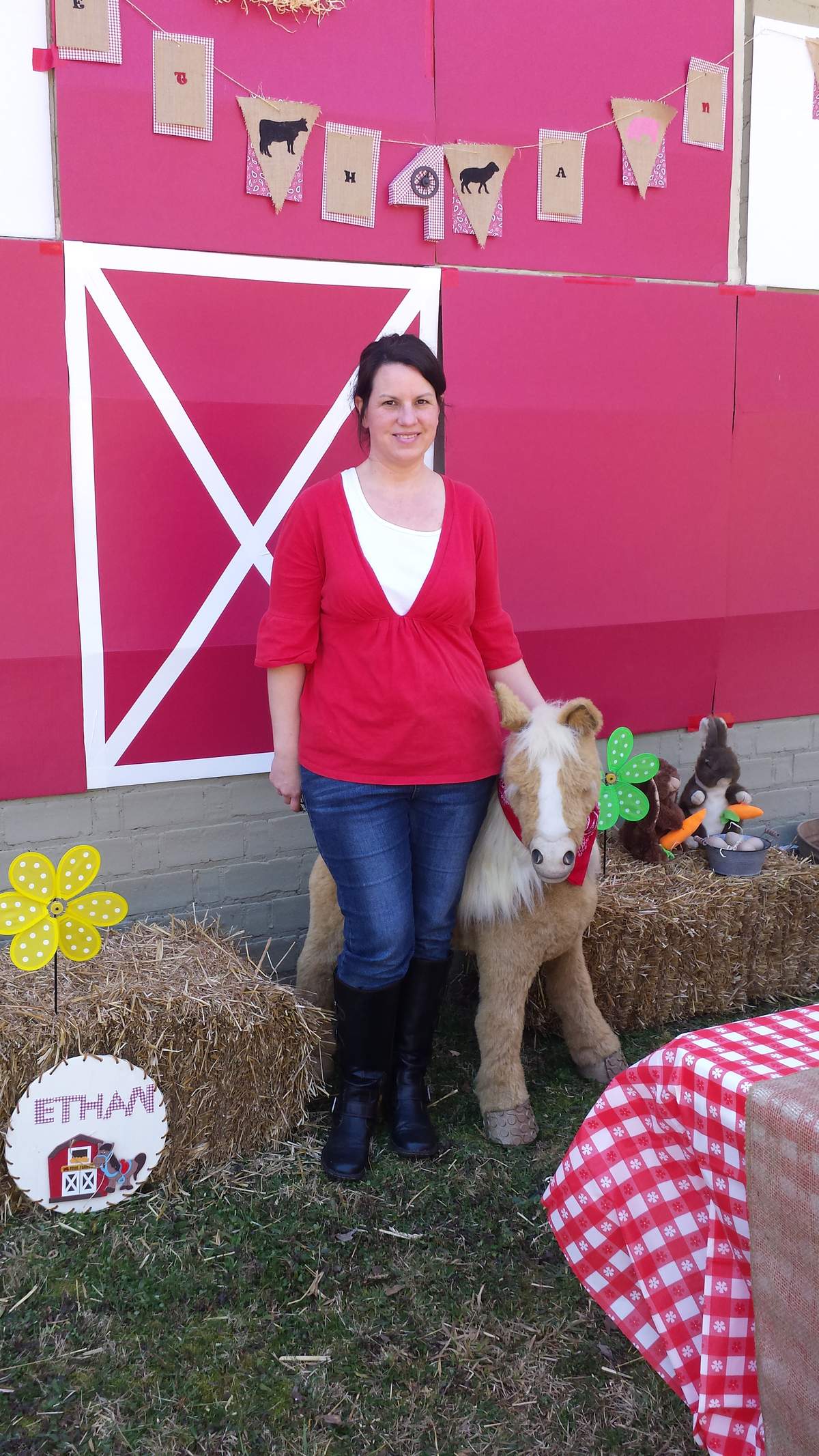 Farm Party Birthday Party Ideas | Photo 13 of 13 | Catch My Party