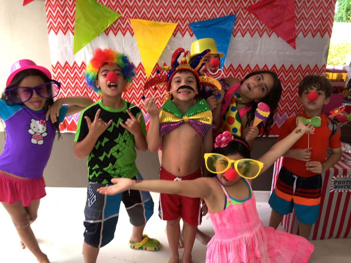 Circus / Carnival Birthday Party Ideas | Photo 8 of 41 | Catch My Party