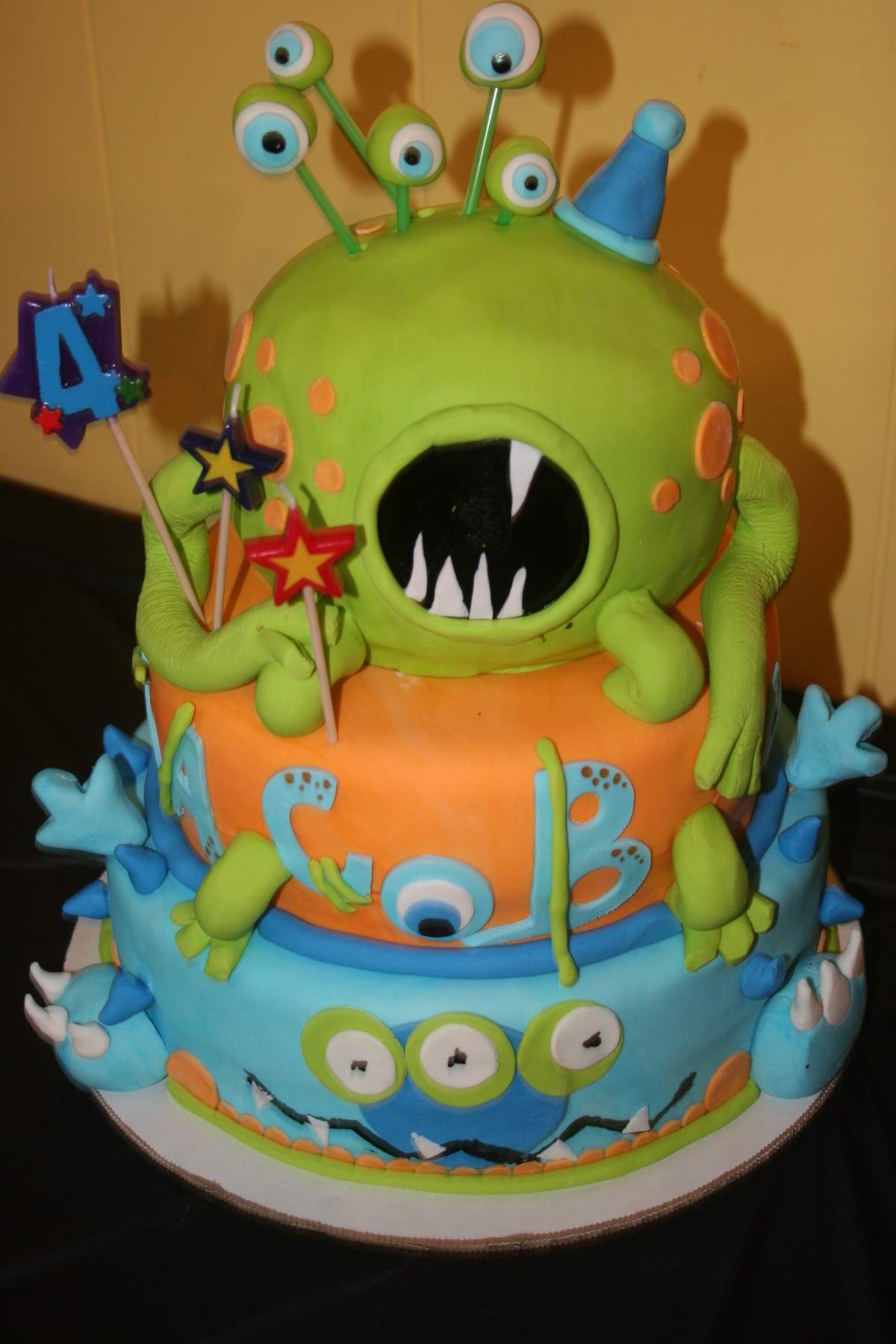 Aliens Birthday Party Ideas | Photo 5 of 16 | Catch My Party