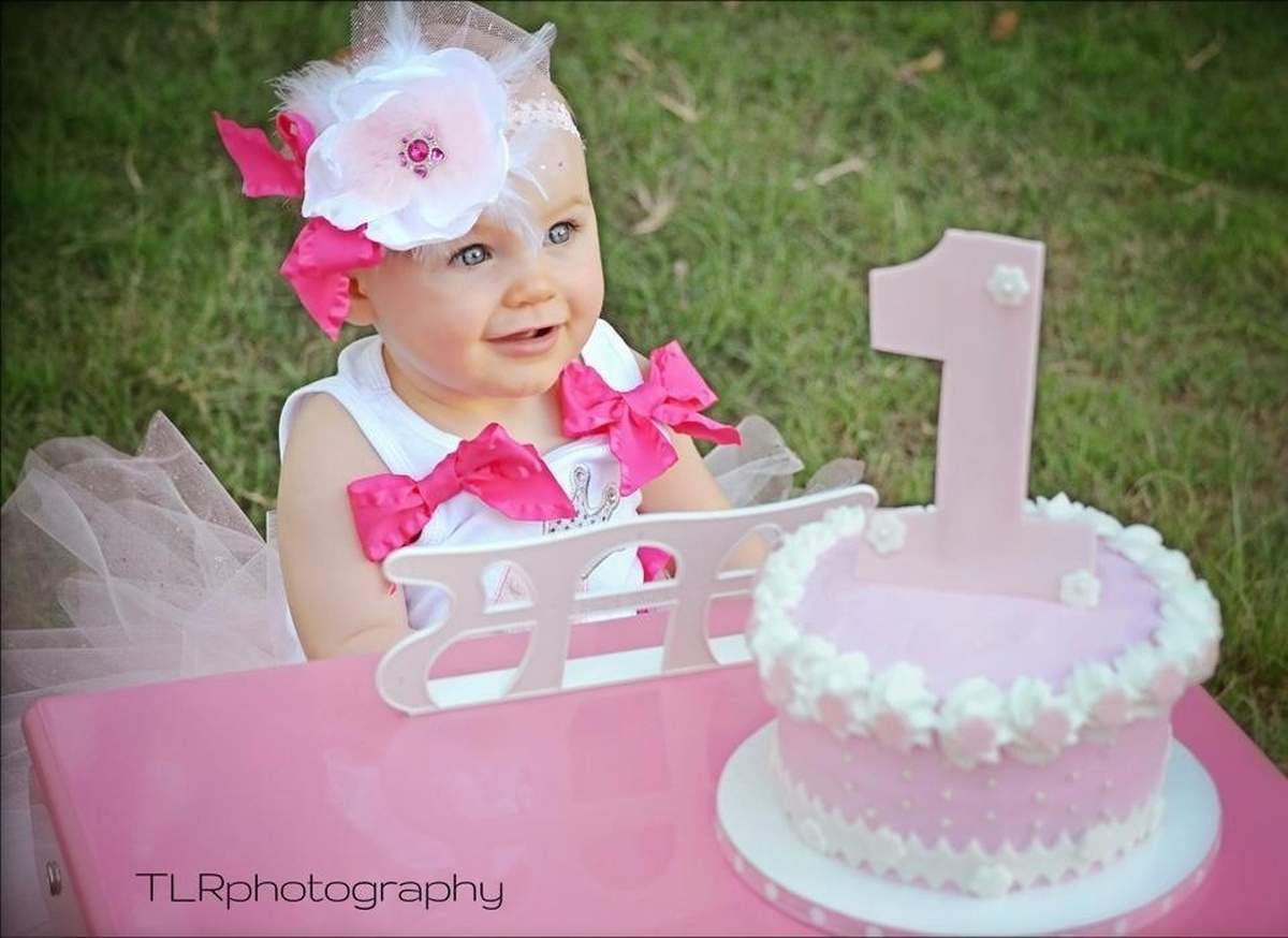 Pretty In Pink Birthday Party Ideas | Photo 1 of 27 | Catch My Party
