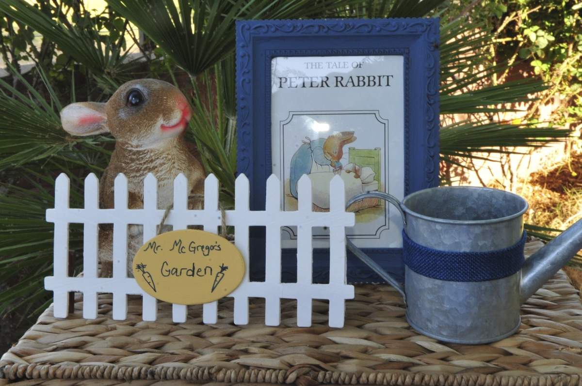 Build A Library Baby Shower Baby Shower Party Ideas | Photo 8 of 20 ...