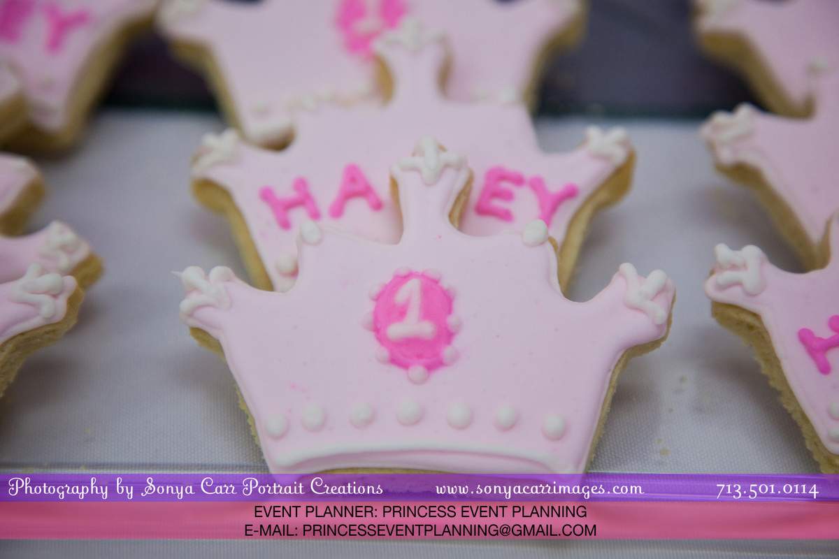 tiara and tutu Birthday Party Ideas | Photo 2 of 62 | Catch My Party