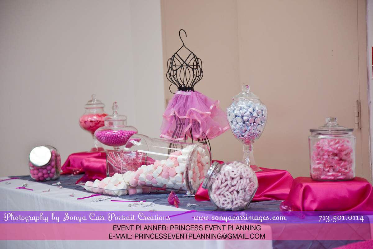 tiara and tutu Birthday Party Ideas | Photo 2 of 62 | Catch My Party