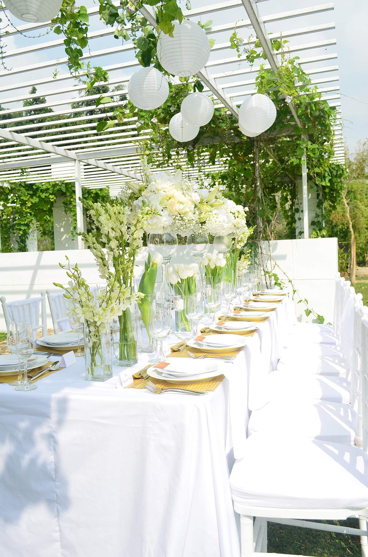 Flowers Birthday Party Ideas | Photo 2 of 10 | Catch My Party