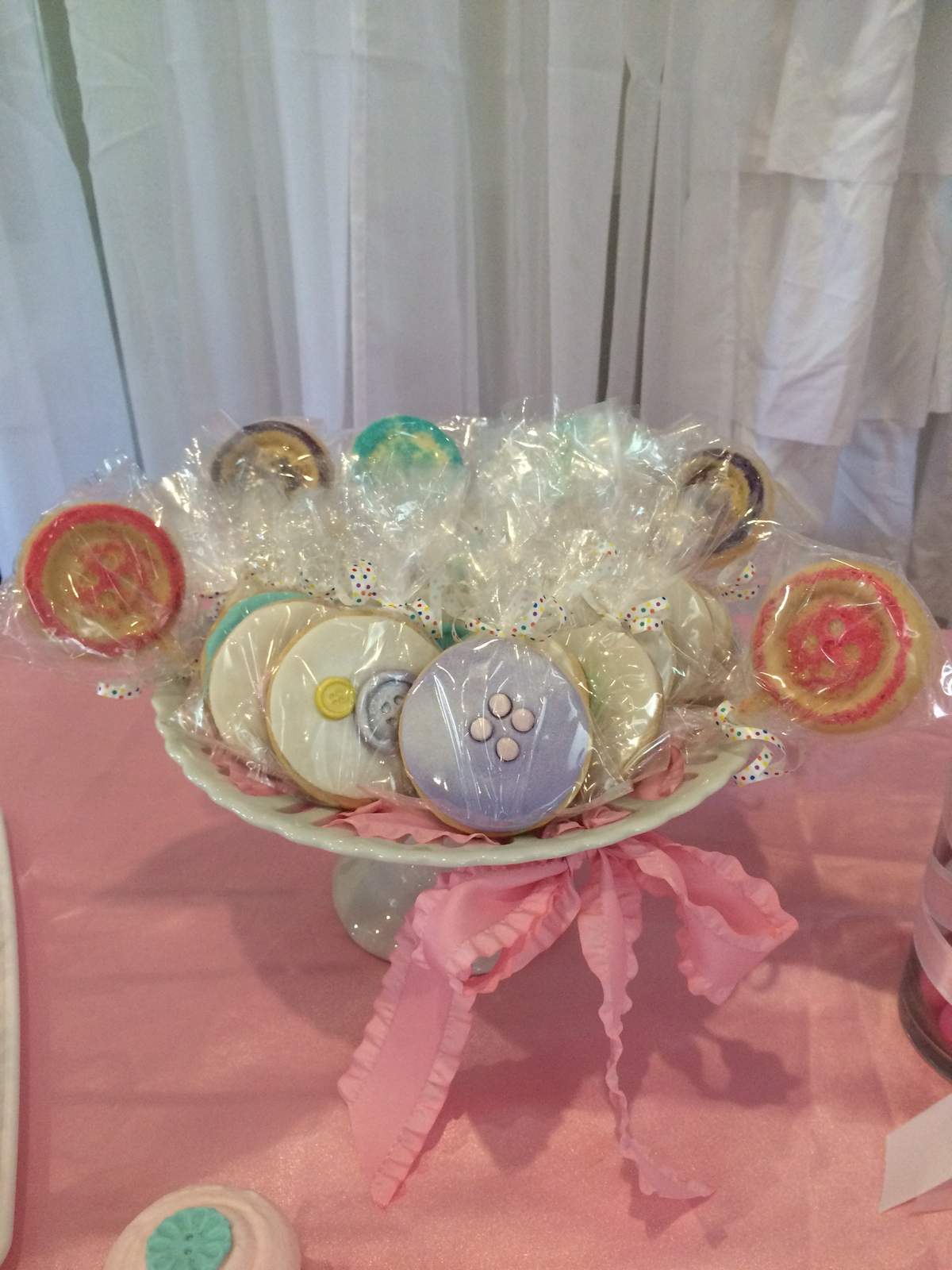 Cute as a button Birthday Party Ideas | Photo 15 of 21 | Catch My Party