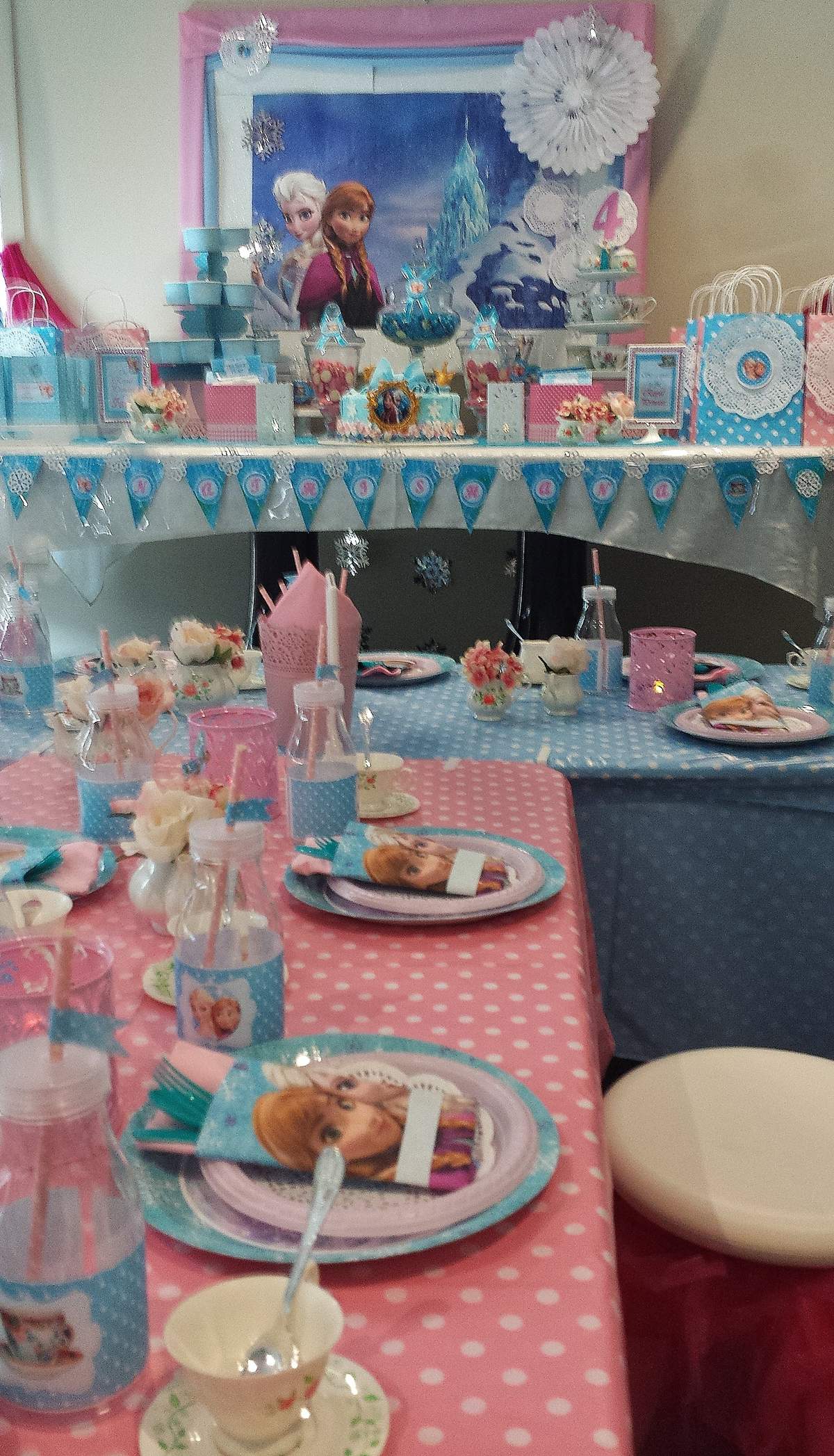 Frozen Birthday Party Ideas | Photo 2 of 16 | Catch My Party