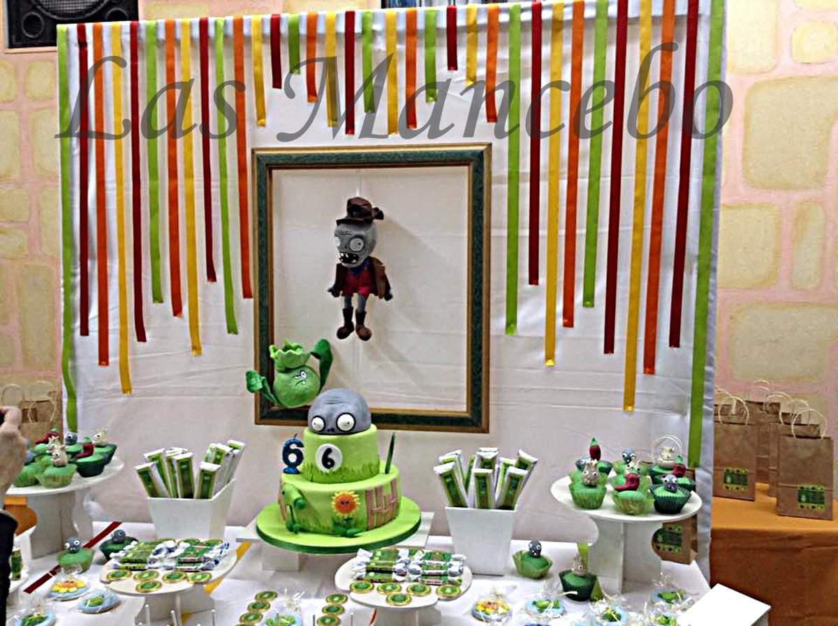 Plants vs. Zombies / Birthday "Candy Bar Plants & Zombies" | Catch My Party