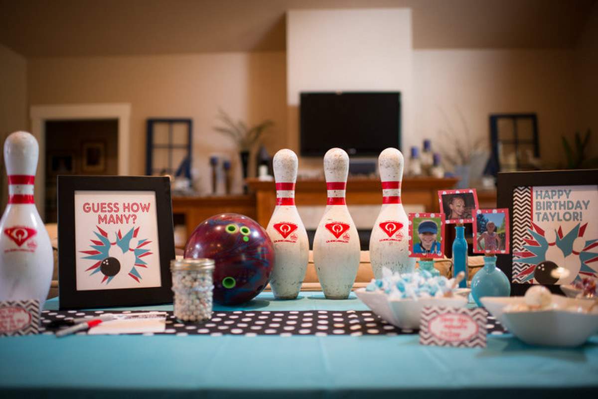 Bowling Birthday Party Ideas | Photo 15 of 18 | Catch My Party