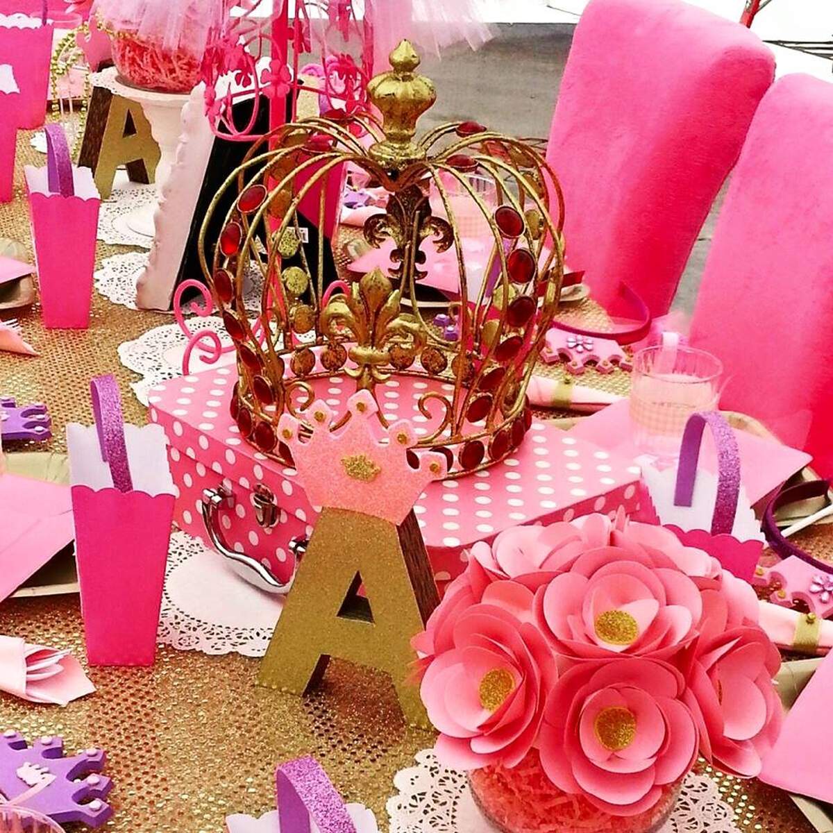PRINCESS TEA PARTY IN PINK AND GOLD Birthday Party Ideas | Photo 2 of ...
