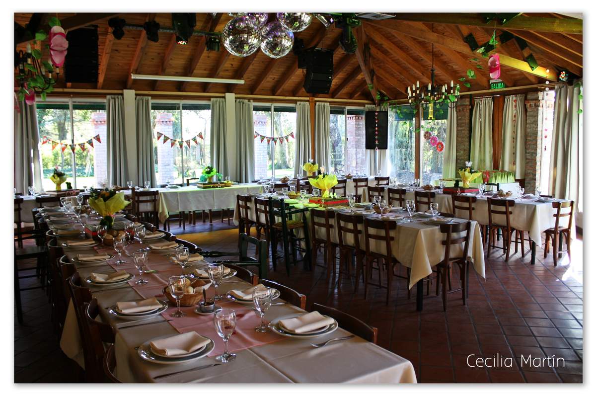 Heidi de los Alpes Birthday Party Ideas | Photo 3 of 10 | Catch My Party