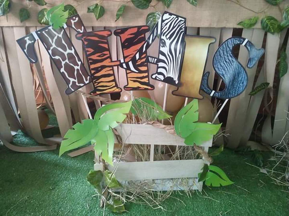 Safari Graduation/End of School Party Ideas | Photo 21 of 29 | Catch My ...
