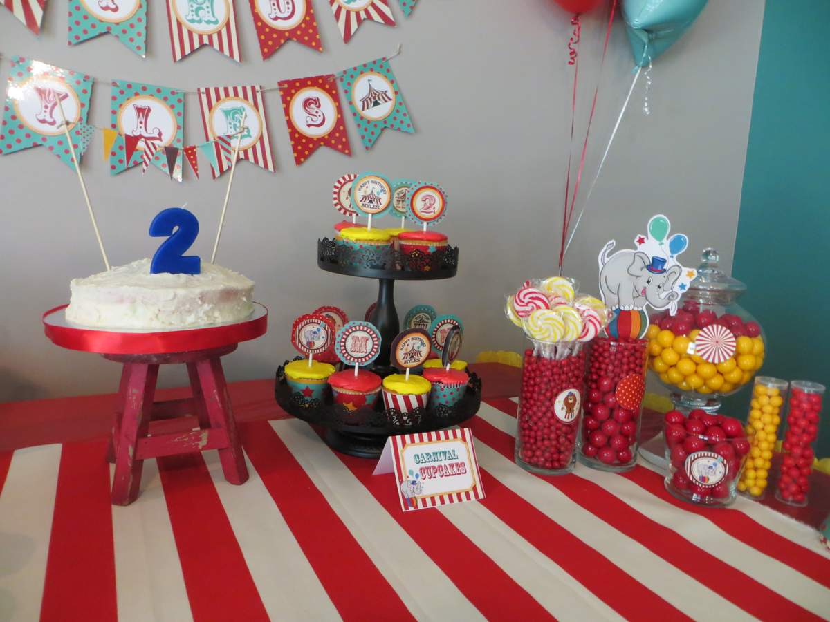 Circus/Carnival Birthday Party Ideas | Photo 13 of 77 | Catch My Party