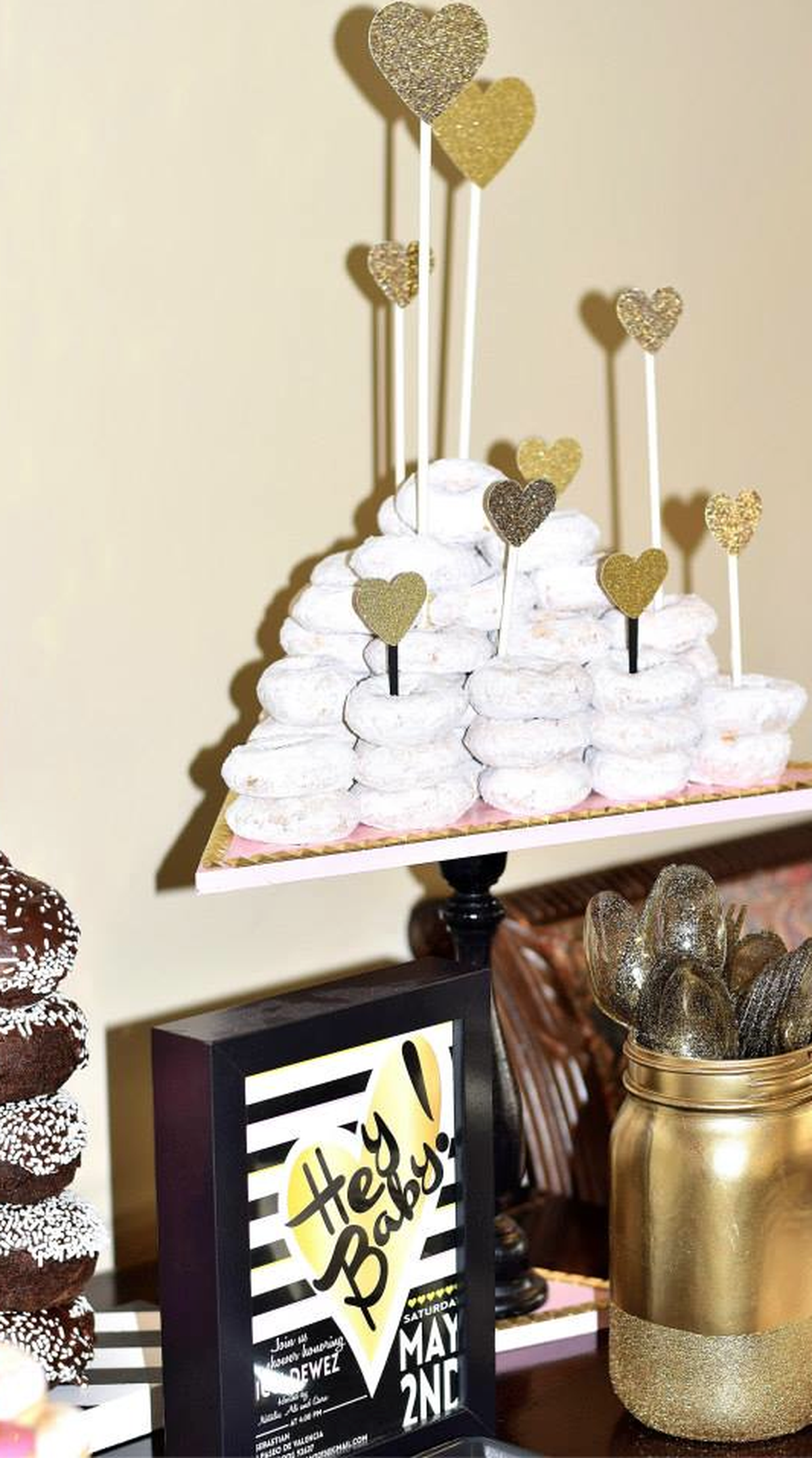 Hey Baby! Baby shower for a little girl. Baby Shower Party Ideas ...