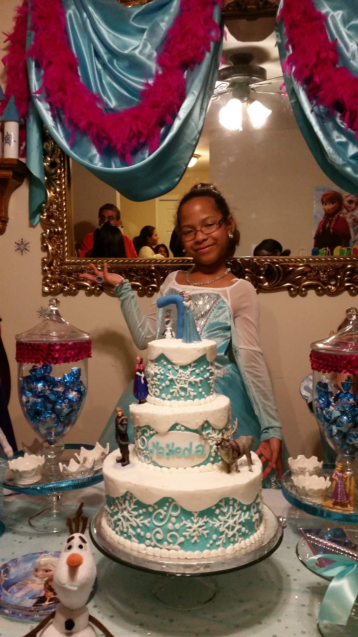Frozen / Princess Birthday Party Ideas | Photo 9 of 45 | Catch My Party