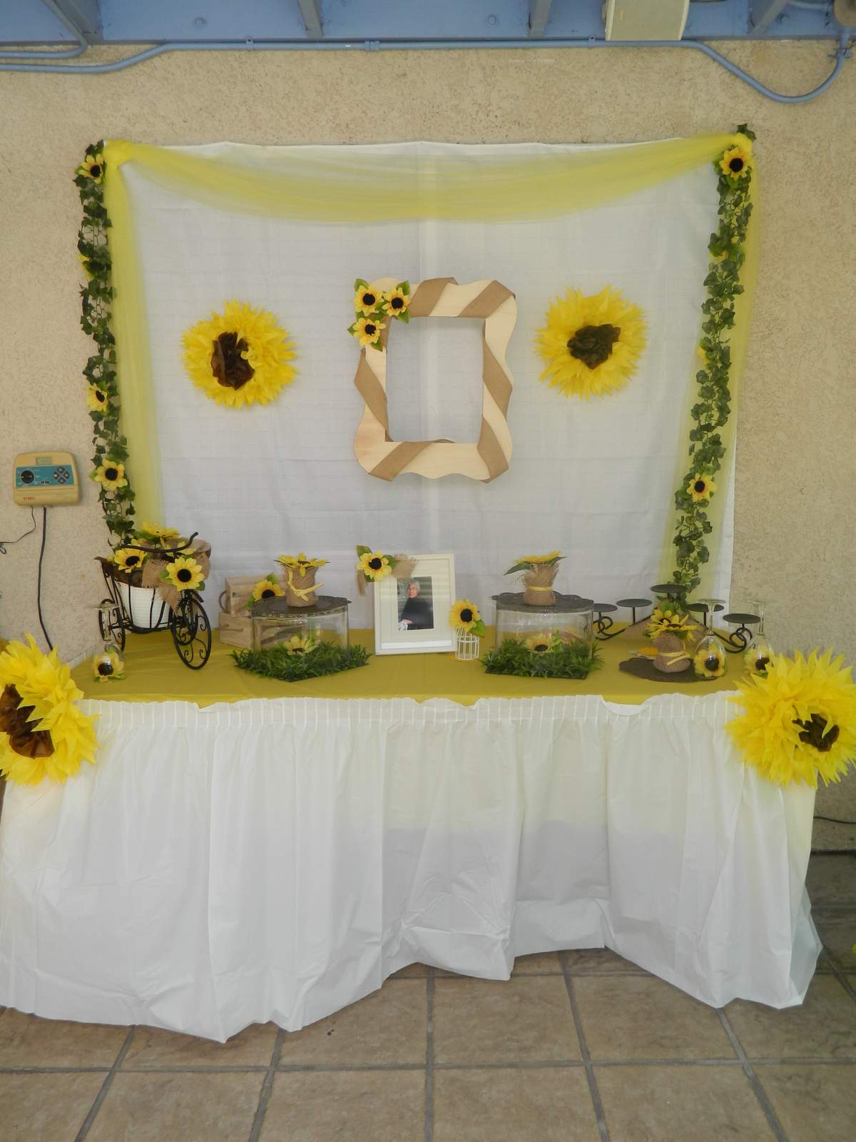 Sunflower Birthday Party Ideas | Photo 14 of 34 | Catch My Party