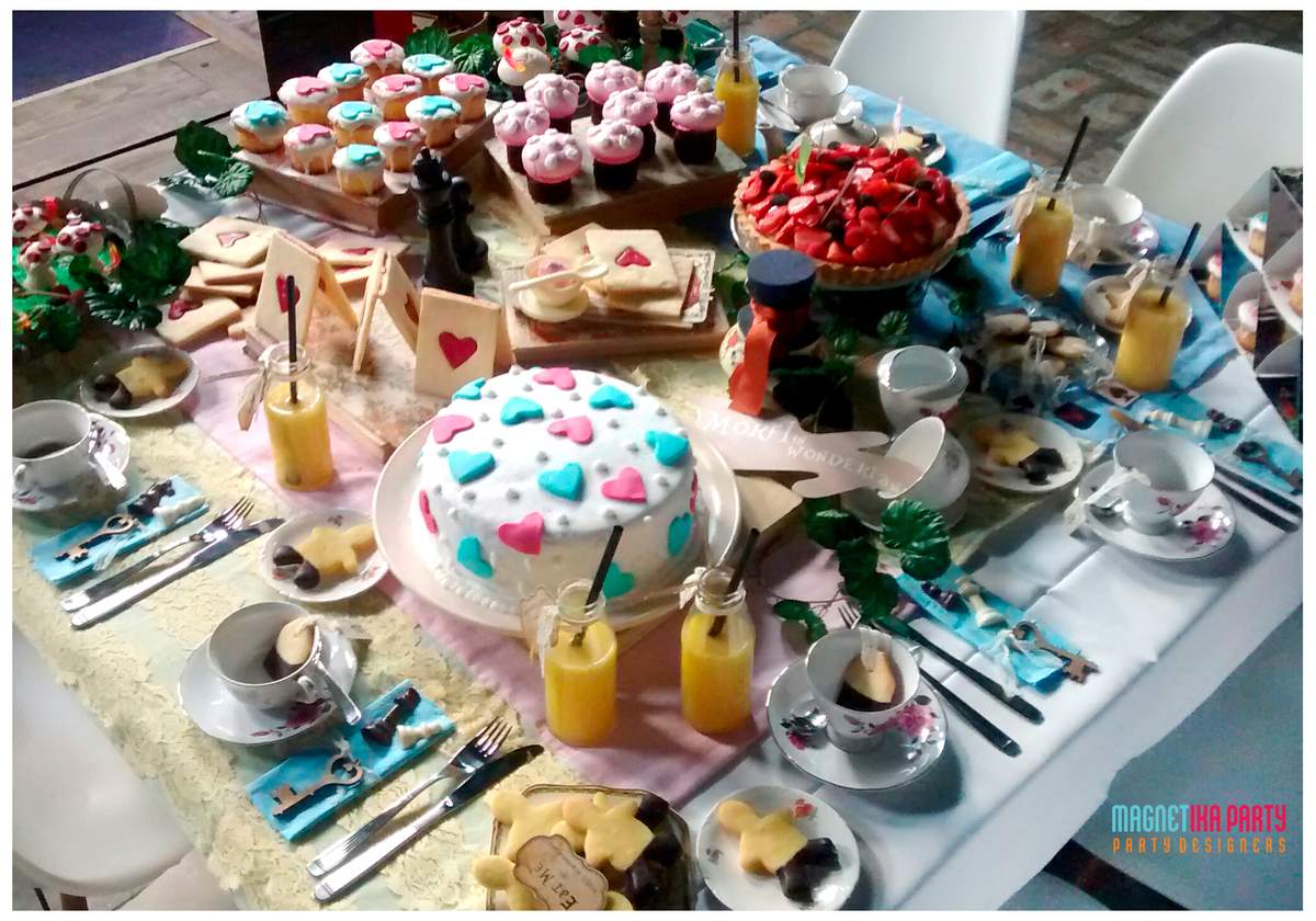 Alice in Wonderland Breakfast tea - TV Show Party Ideas | Photo 2 of 19 ...