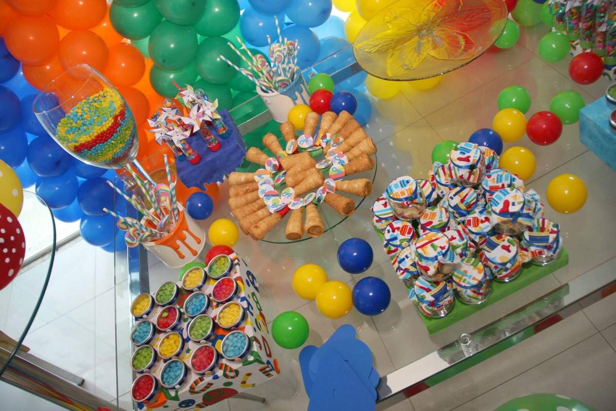 Color Party Birthday Party Ideas | Photo 1 of 13 | Catch My Party