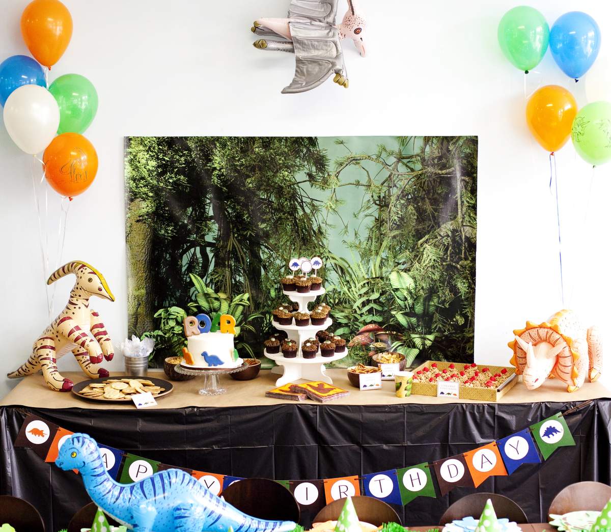 Dinosaurs Birthday Party Ideas | Photo 1 of 37 | Catch My Party