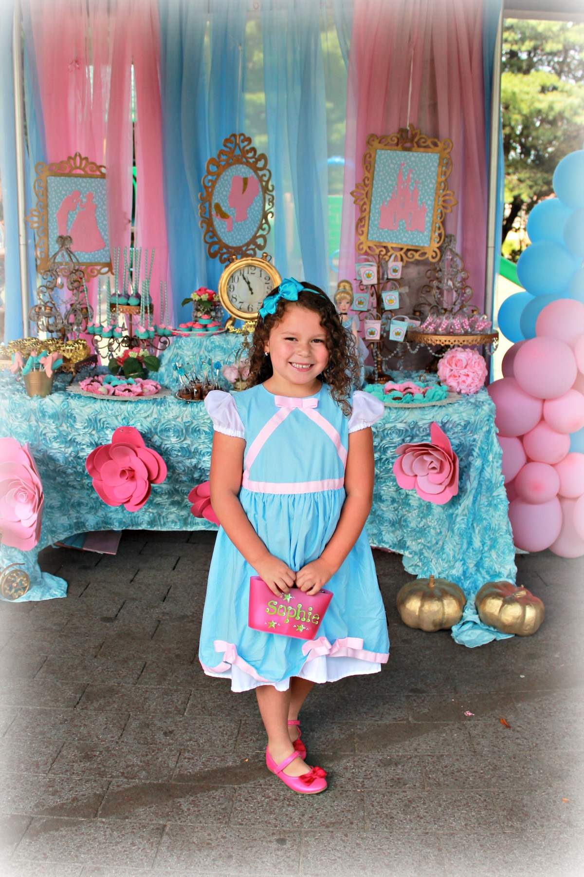 Cinderella Birthday Party Ideas | Photo 9 of 33 | Catch My Party