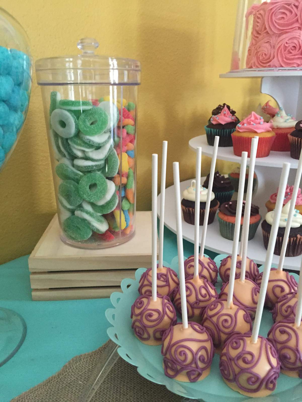 Sugary Sweet Birthday Party Ideas | Photo 6 of 14 | Catch My Party