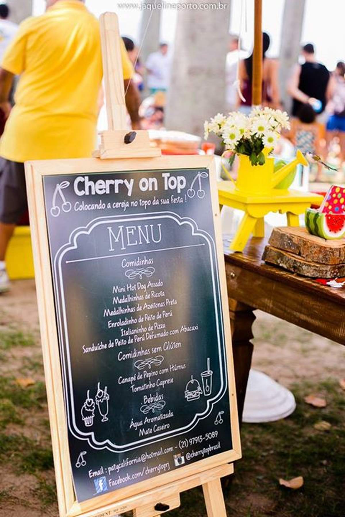 Doces Momentos Birthday Party Ideas | Photo 9 of 28 | Catch My Party