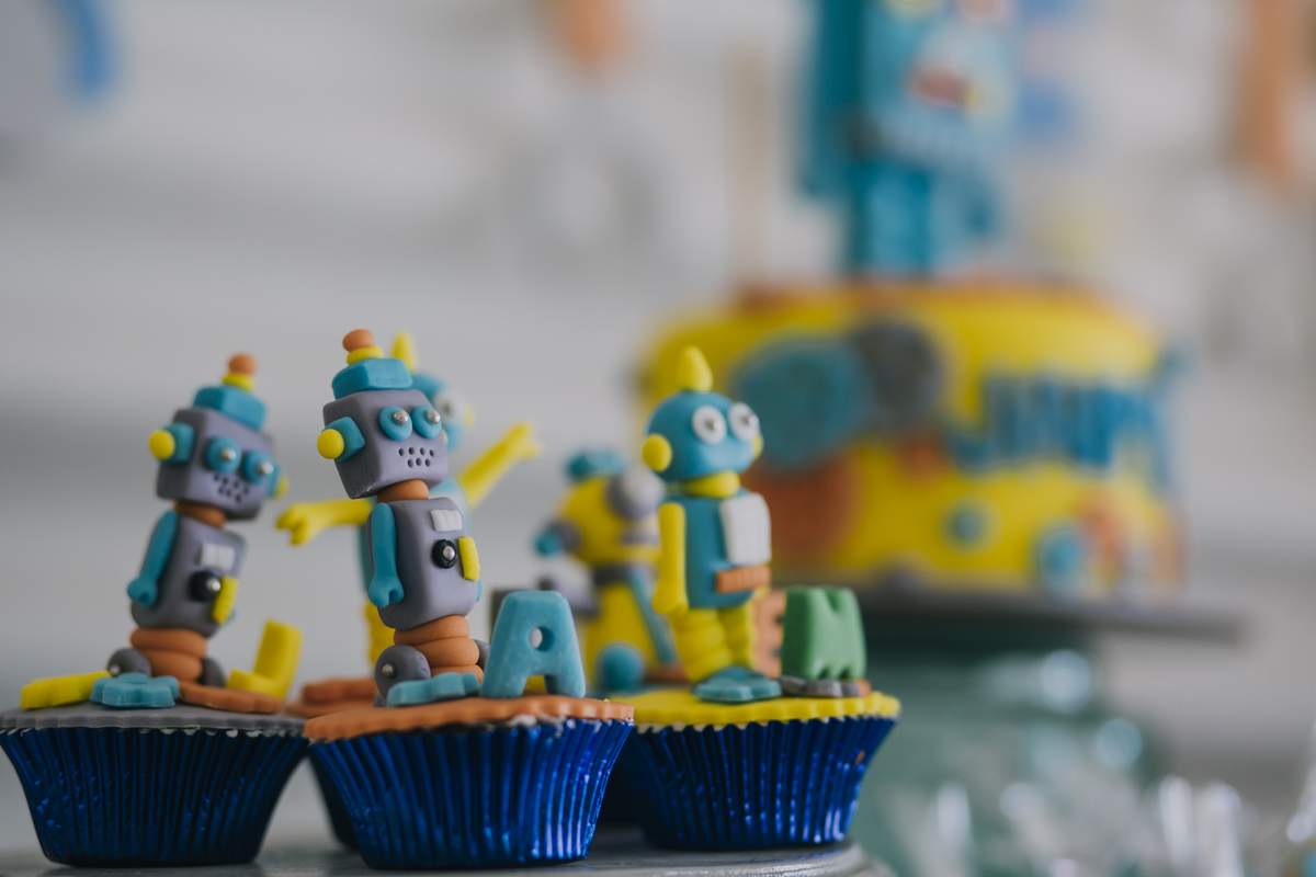 Robots Birthday Party Ideas | Photo 4 of 62 | Catch My Party