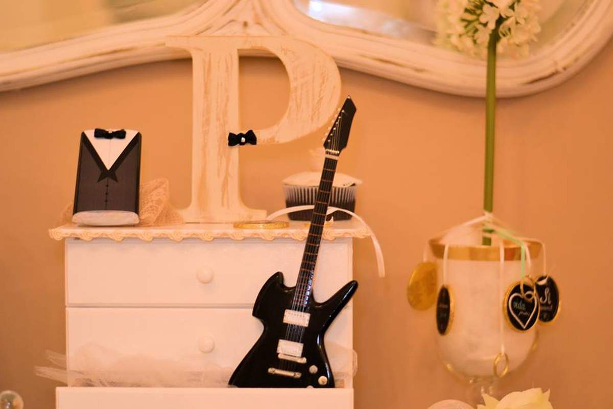 Love / Romance Wedding Party Ideas | Photo 6 of 36 | Catch My Party