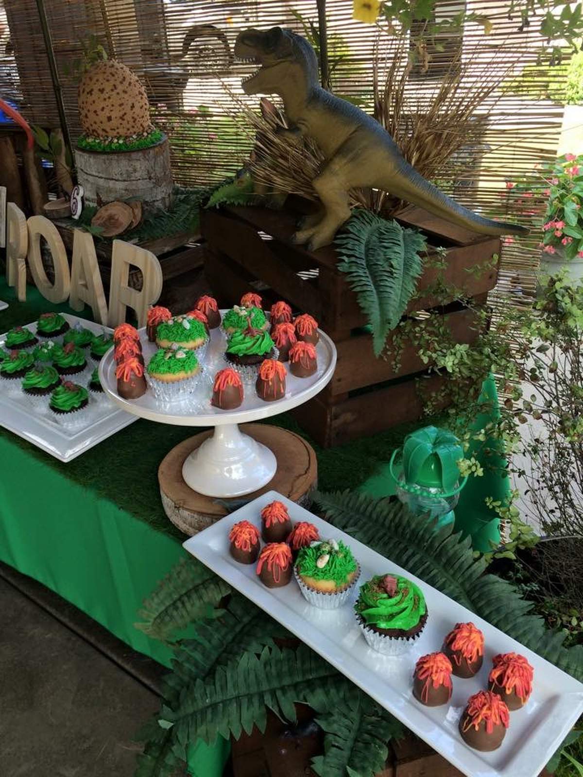 Dinosaurs Birthday Party Ideas | Photo 1 of 23 | Catch My Party