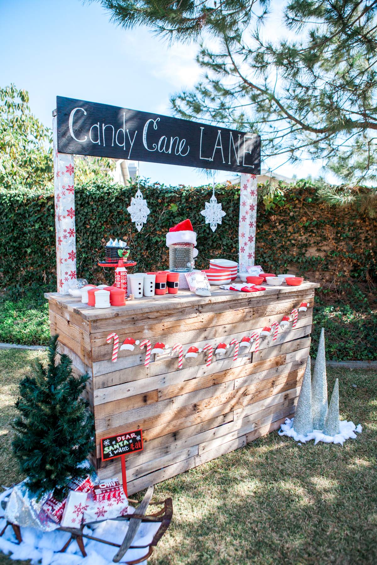 Christmas Christmas/Holiday Party Ideas | Photo 2 of 38 | Catch My Party