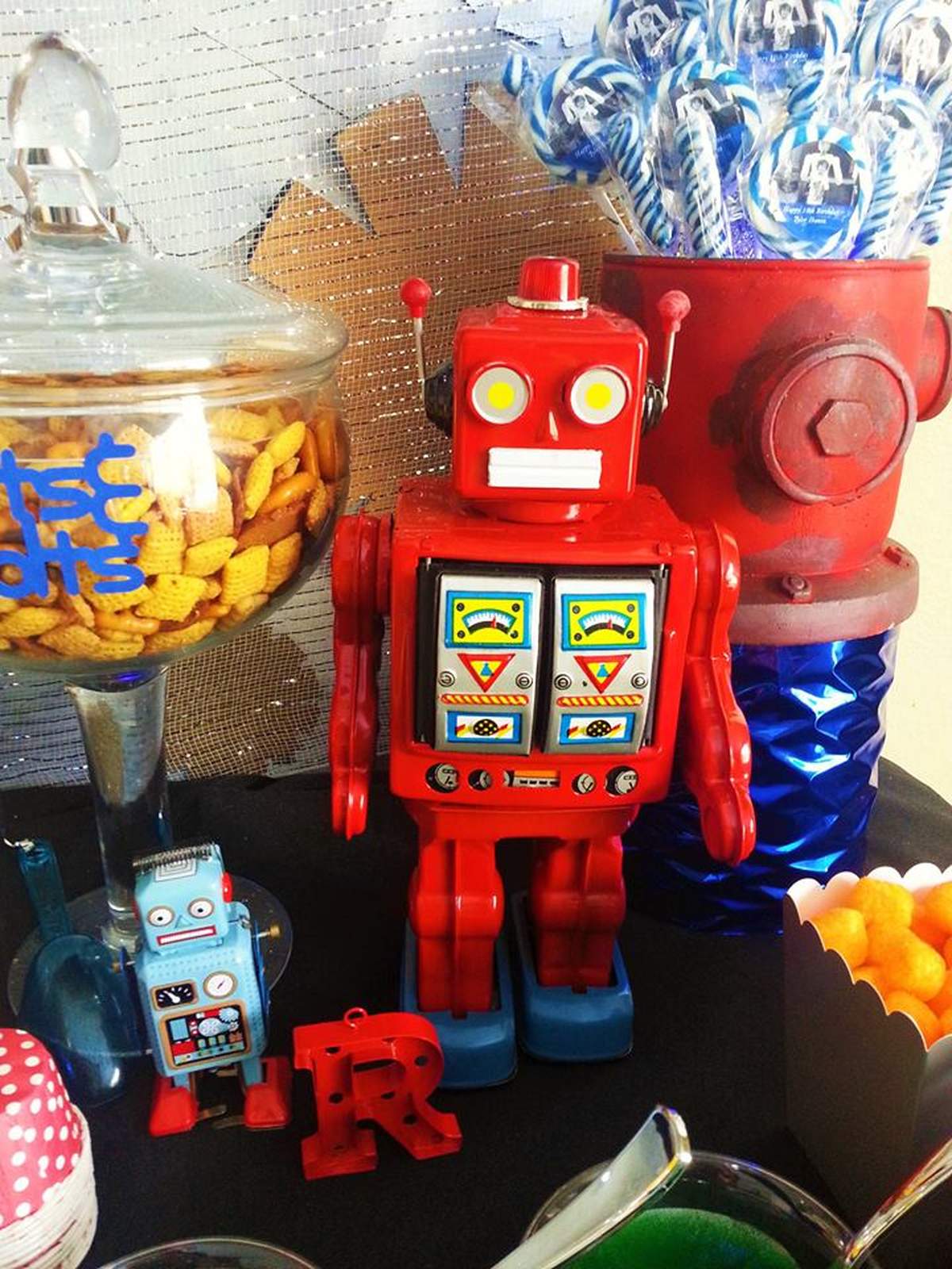 Robots Birthday Party Ideas | Photo 10 of 26 | Catch My Party