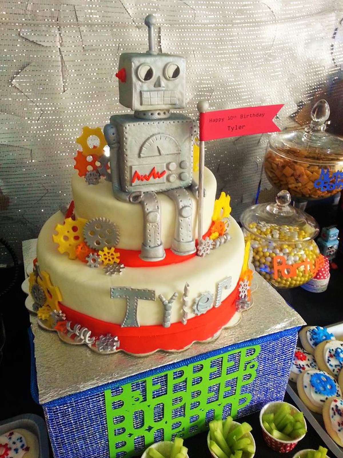 Robots Birthday Party Ideas | Photo 23 of 26 | Catch My Party