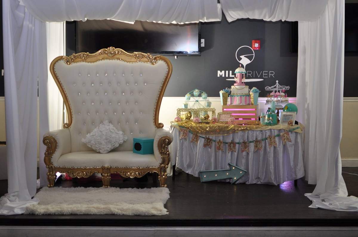 Vintage carnival / circus glam Baby Shower Party Ideas | Photo 7 of 31 ...