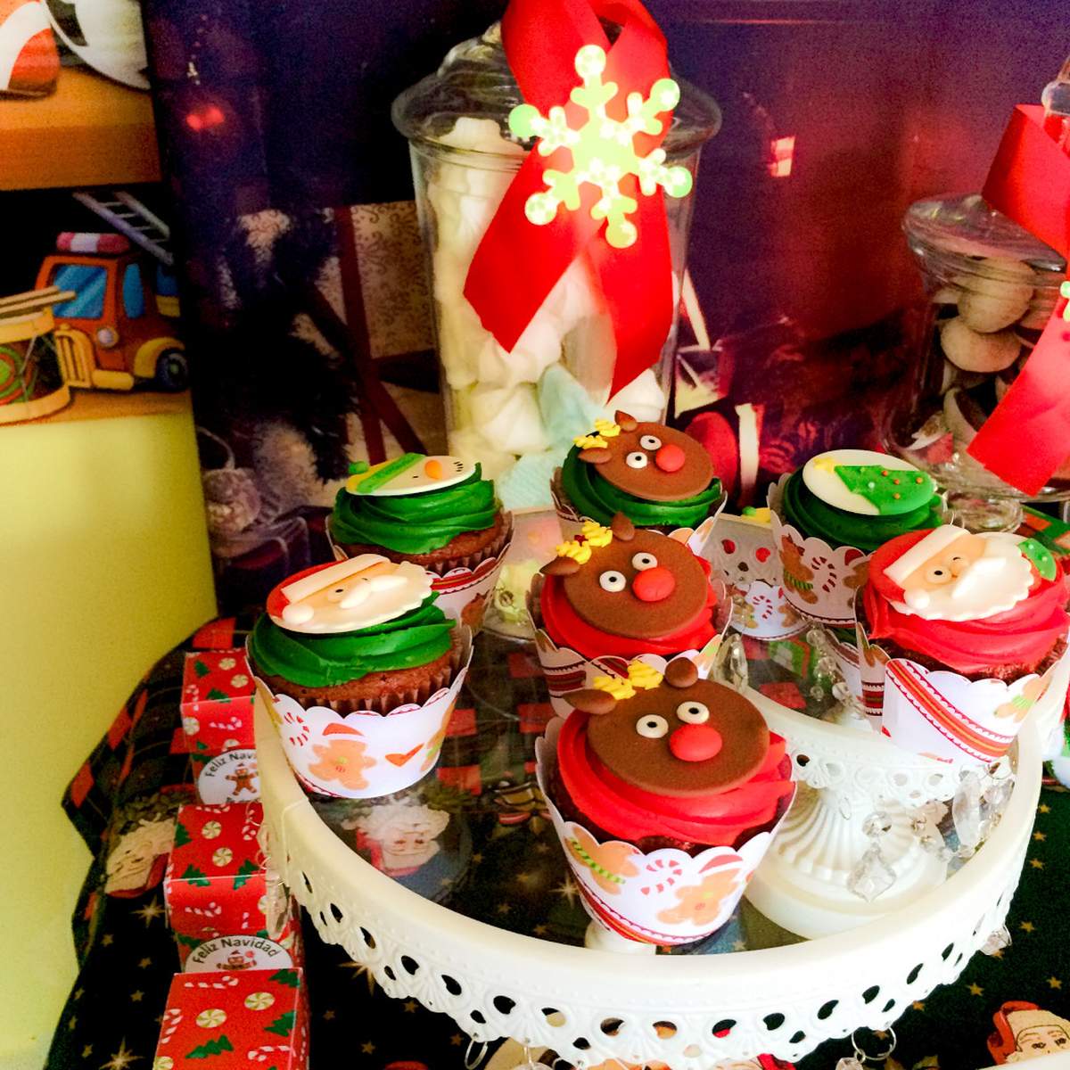 Candy Bar for Santa in his workshop Christmas/Holiday Party Ideas ...