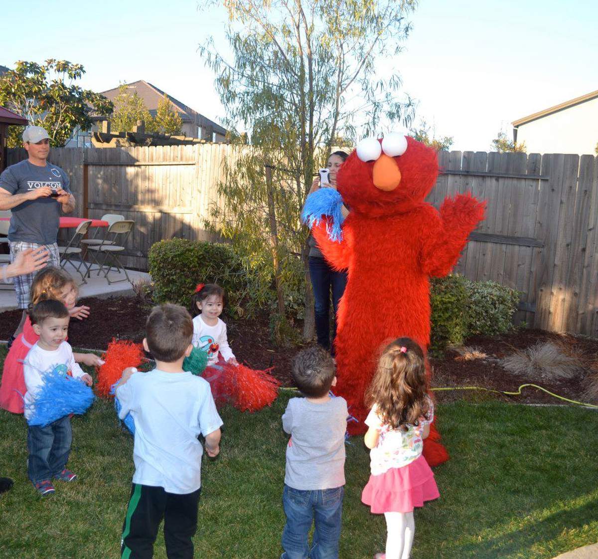 Elmo Birthday Party Ideas | Photo 2 of 21 | Catch My Party