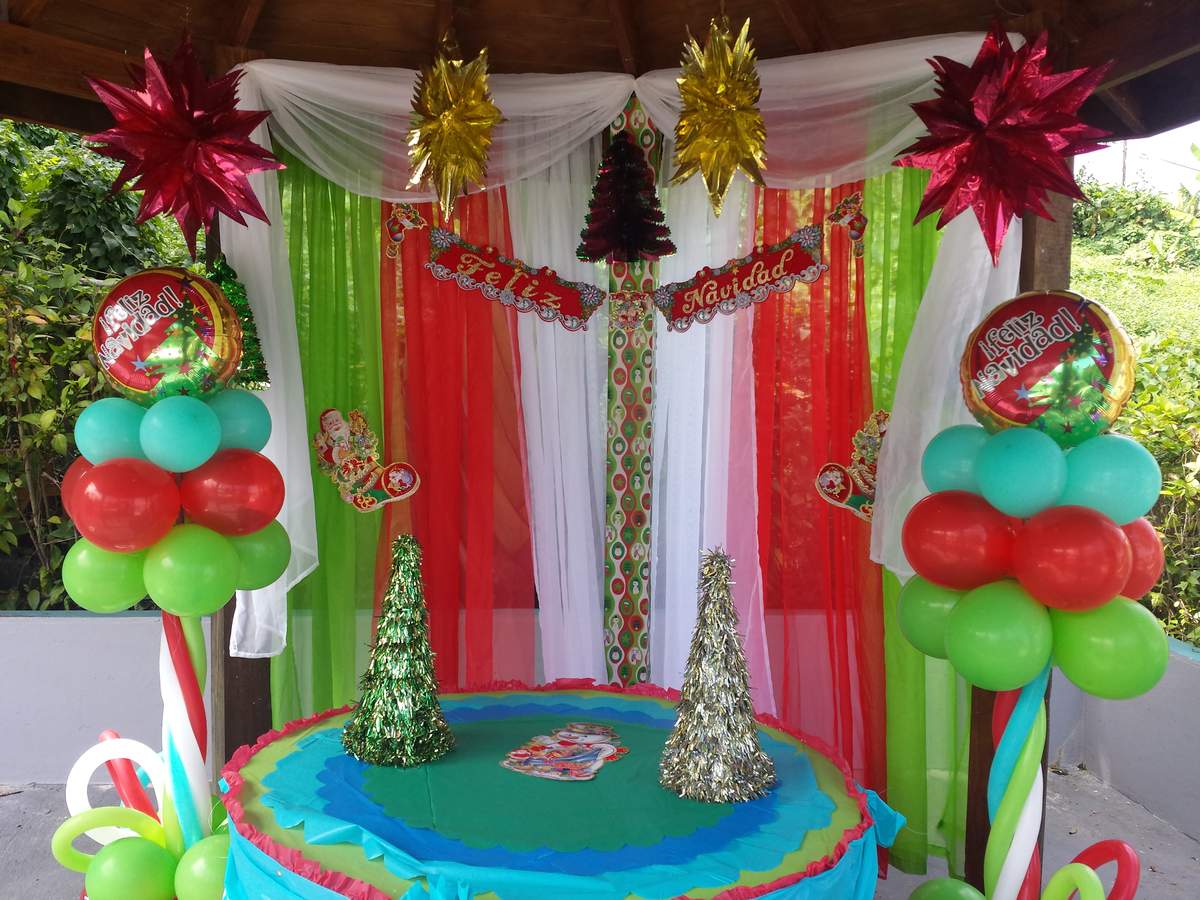 Christmas/Navidad Christmas/Holiday Party Ideas | Photo 7 of 11 | Catch ...