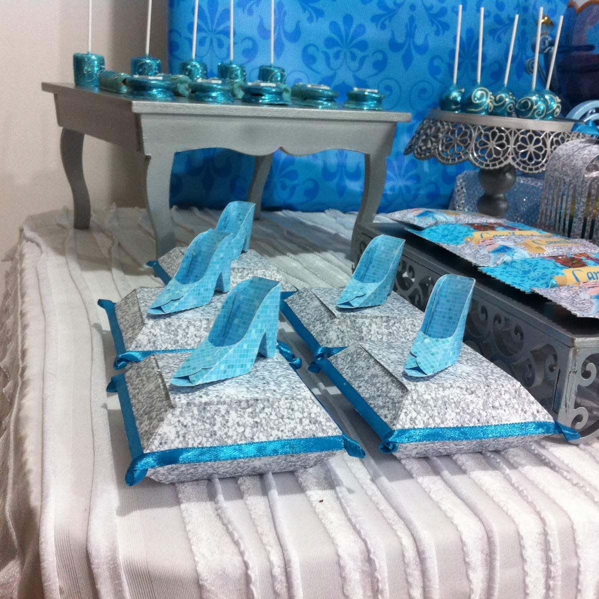Cinderella Birthday Party Ideas | Photo 8 of 10 | Catch My Party