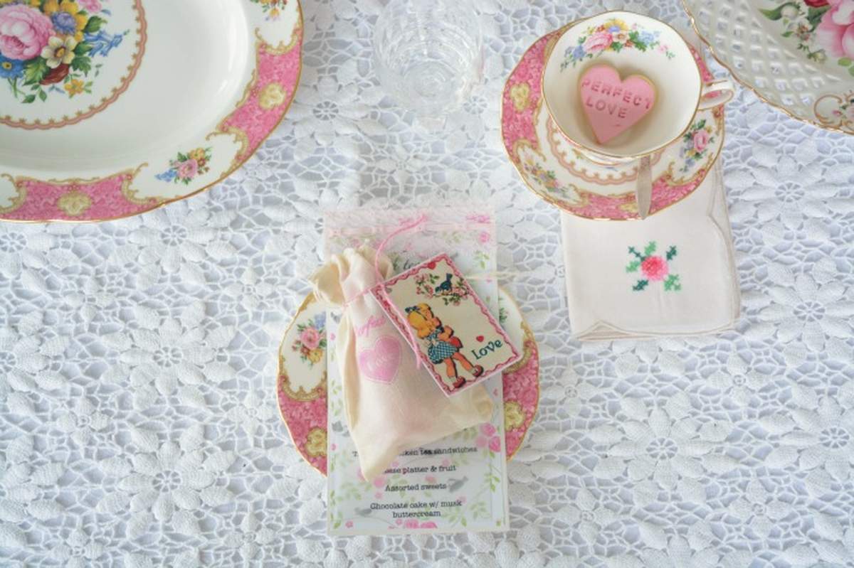 Vintage Valentine's Day high tea party Valentine's Day Party Ideas ...