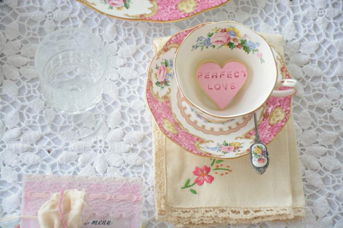 Vintage Valentine's Day high tea party Valentine's Day Party Ideas ...