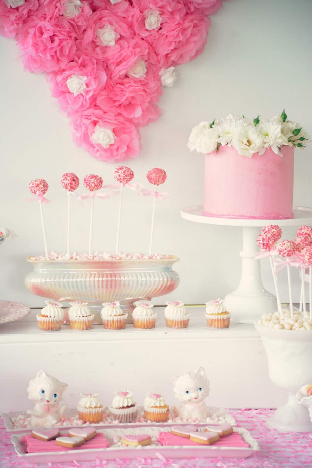 Vintage Valentine's Day high tea party Valentine's Day Party Ideas ...