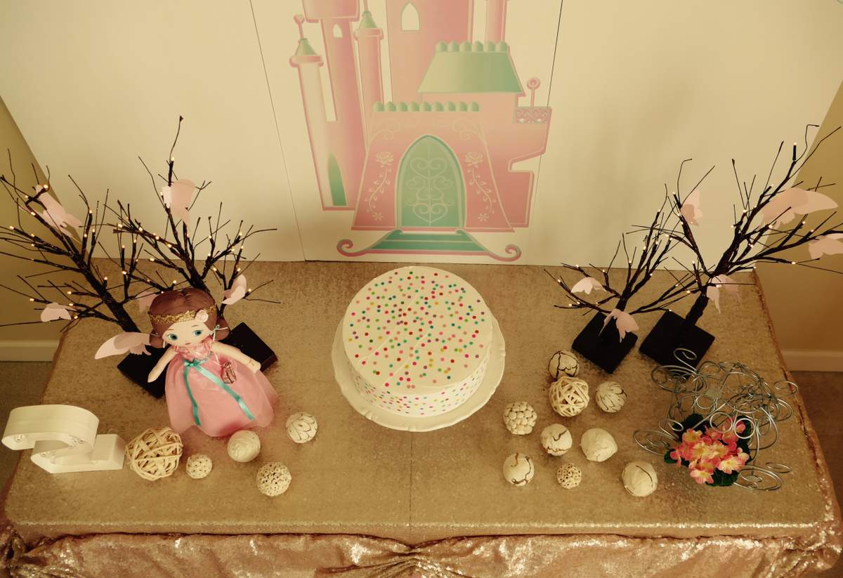 Winter Princess Birthday Party Ideas | Photo 1 of 14 | Catch My Party