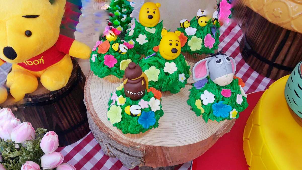 Winnie the Pooh Birthday Party Ideas | Photo 1 of 20 | Catch My Party