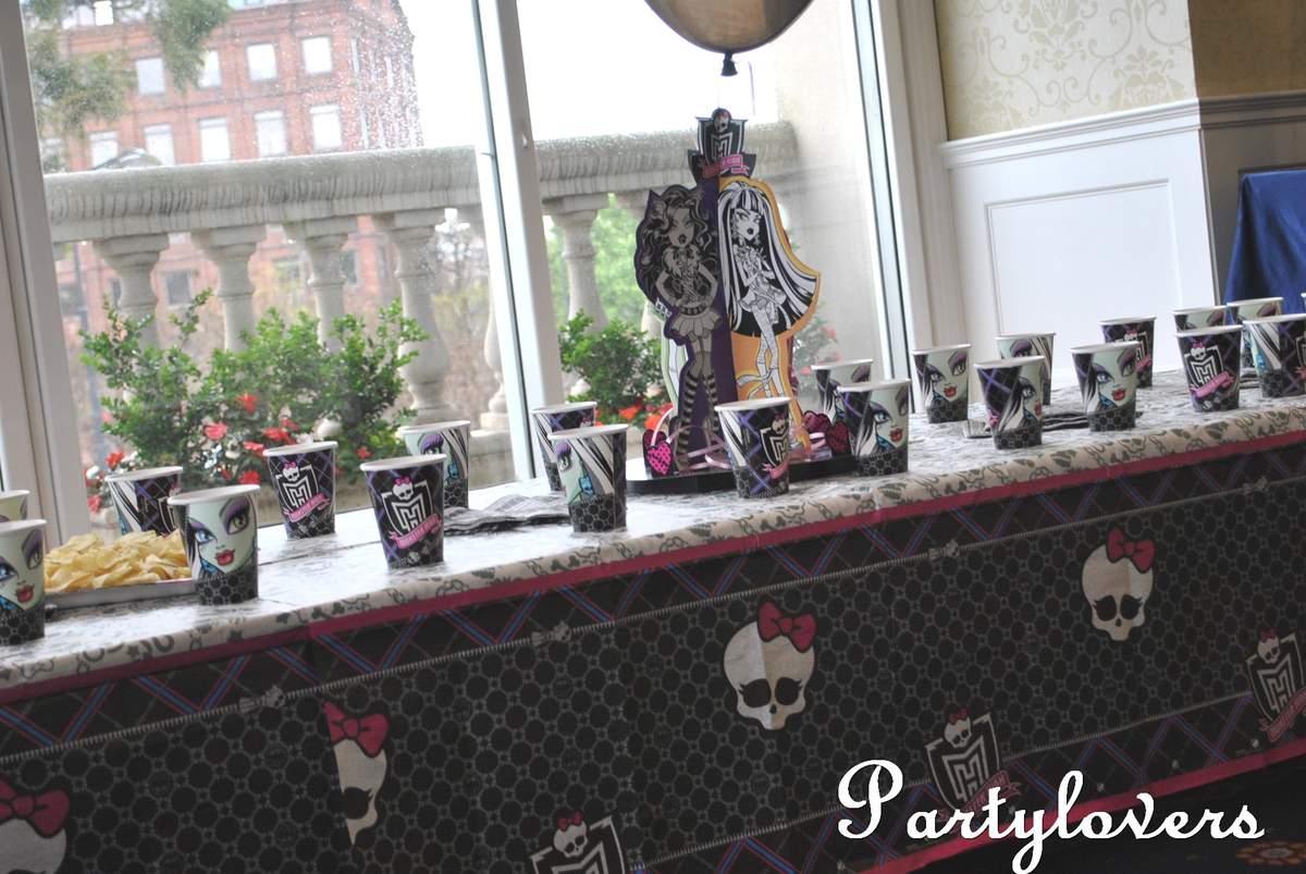Monster High Birthday Party Ideas | Photo 5 of 12 | Catch My Party