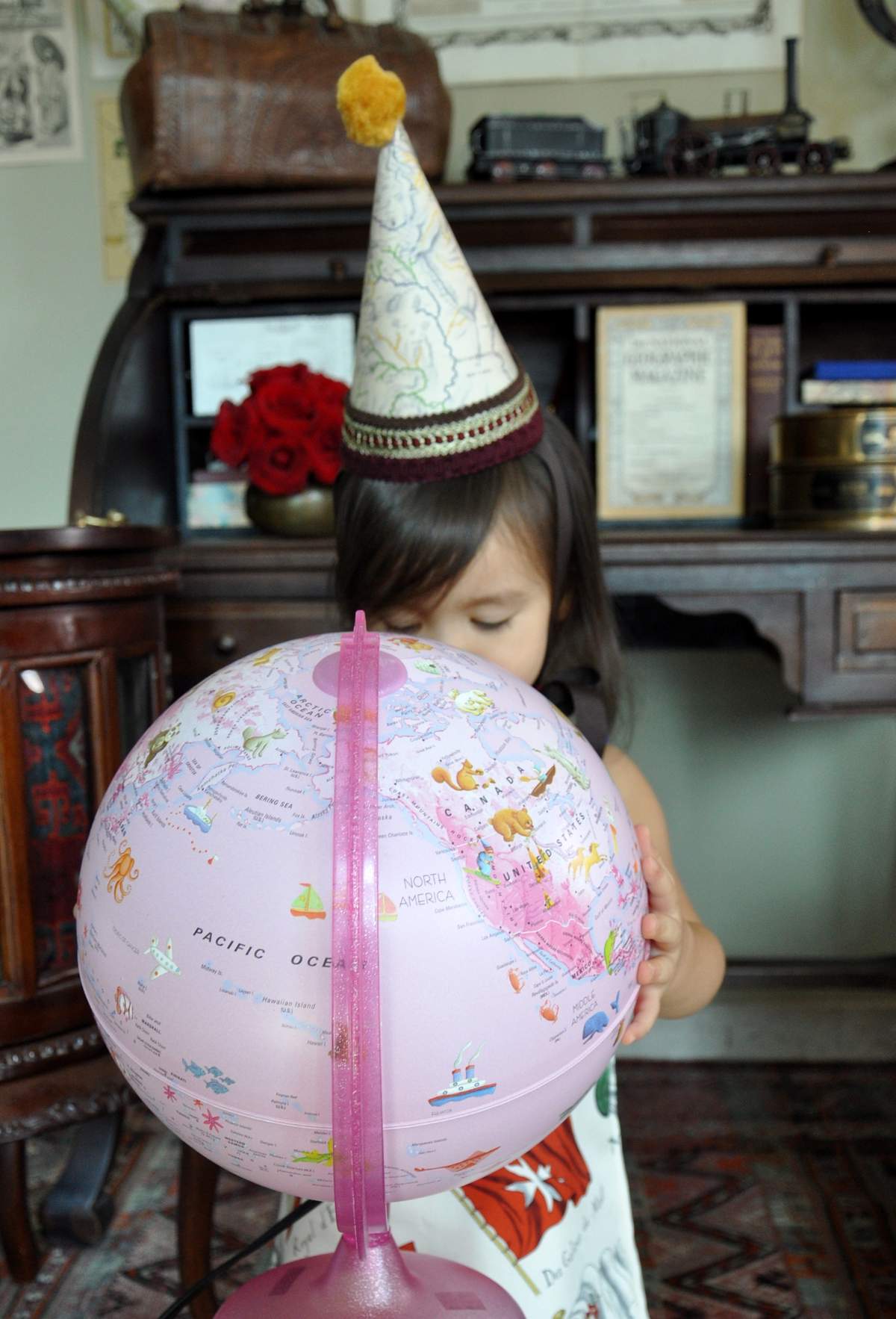 World Explorer Birthday Party Ideas | Photo 2 of 24 | Catch My Party