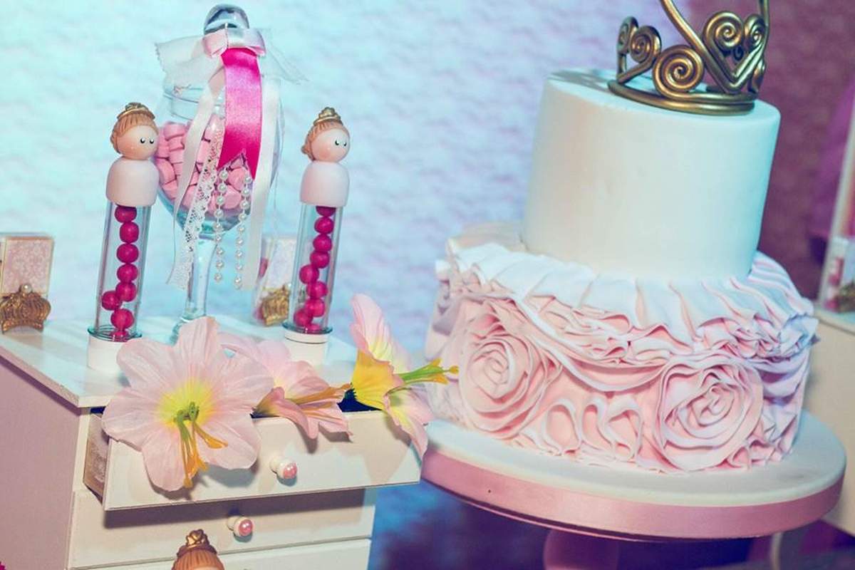 Little Princess Pink Birthday Party Ideas | Photo 5 of 14 | Catch My Party