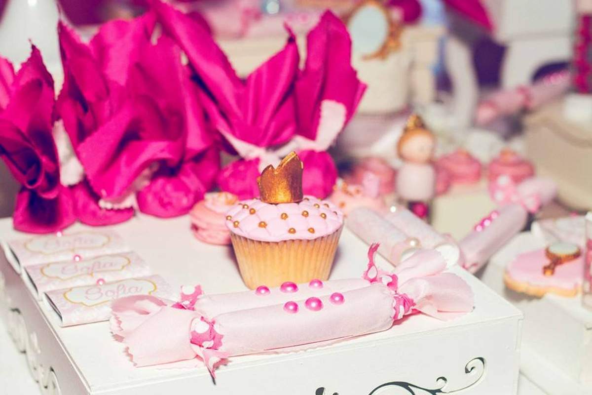 Little Princess Pink Birthday Party Ideas | Photo 5 of 14 | Catch My Party