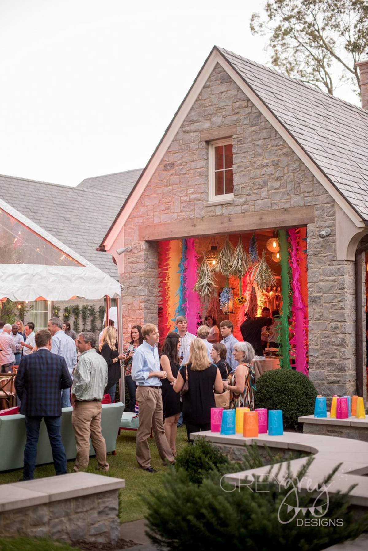 Mexican Style Backyard Party Fiesta / Mexican Backyard Fiesta Concert