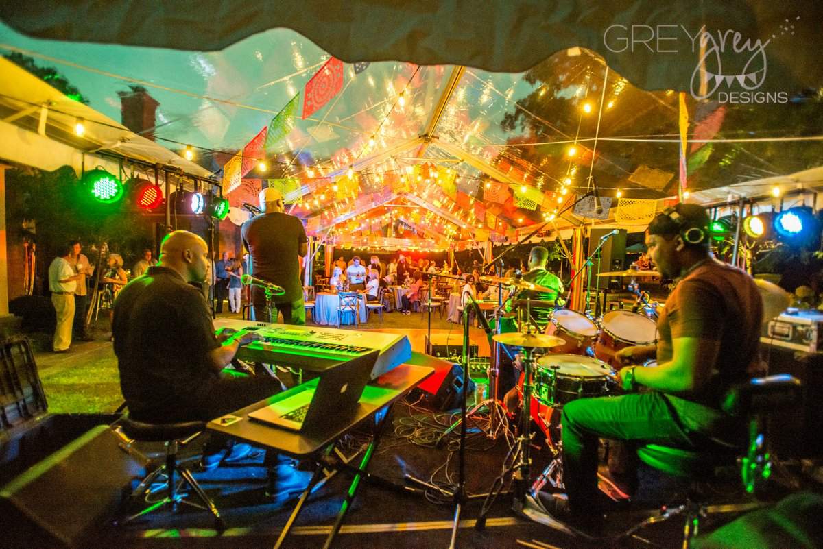 Fiesta / Mexican Backyard Fiesta Concert Party Ideas | Photo 1 of 70 ...